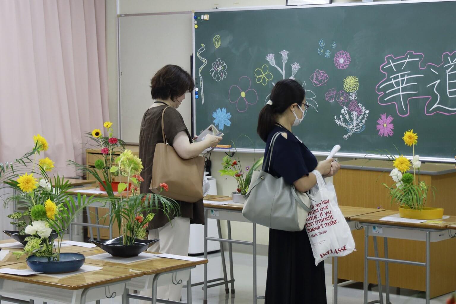 今日は「大妻祭」！テーマは『彩』 | 大妻嵐山中学校・高等学校